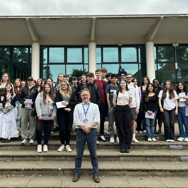 Apply Now | Sixth Form College Basingstoke | Queen Mary's College